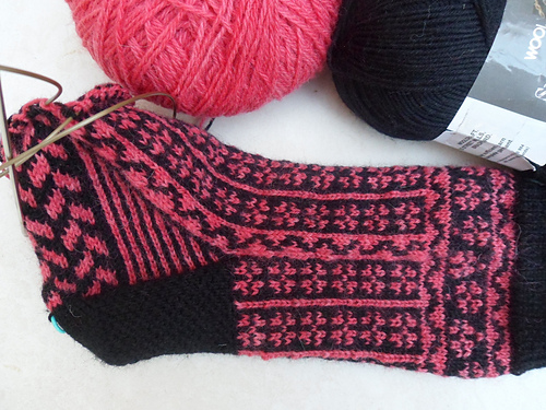 Ravelry: Liseron pattern by Yvette Noel