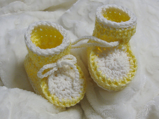 Ravelry: 65-Two-Color Baby Booties pattern by 3petitesmailles
