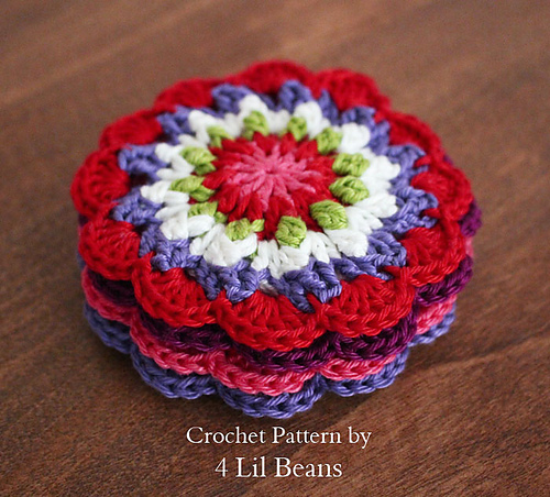 Ravelry: Mandala Scalloped Coaster pattern by 4Lil Beans