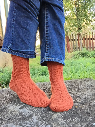 Ravelry: Cable Classic Sox pattern by Sue Whitmer