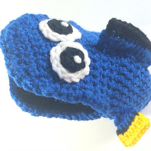 Ravelry: Blue Tang Fish Puppet pattern by Jennifer Root