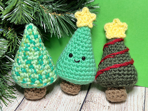 Ravelry: Tiny Tree pattern by Erica Dietz