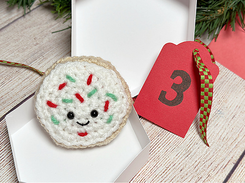 Ravelry: Christmas Cookie pattern by Erica Dietz