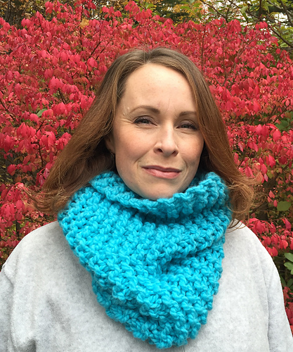Ravelry: Easy Tube Scarf pattern by Janet Longaphie