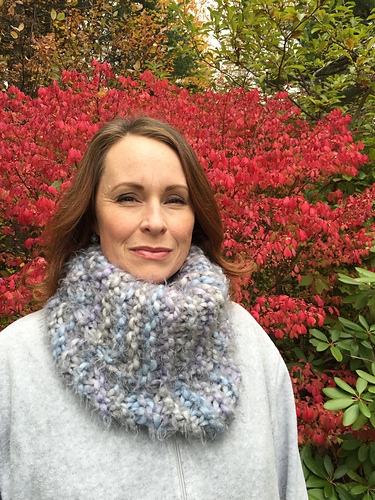 Ravelry: Easy Tube Scarf pattern by Janet Longaphie
