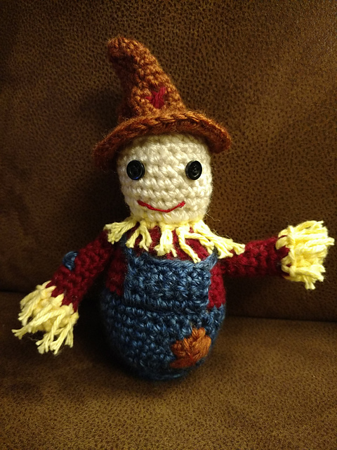 Ravelry: Little Scarecrow pattern by Molly Dumbris