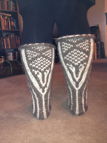Ravelry: Mukluk Style Slipper Boots pattern by Maia Diana MacGregor-O ...