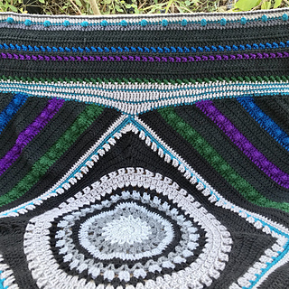 Ravelry: ACountryYarn's Four Points Mandala Afghan