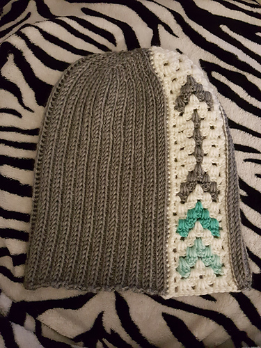 Ravelry: "Boho Chic" Mosaic Slouch pattern by Jennifer Renaud