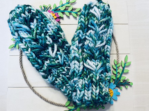 Ravelry: Sitka Mittens pattern by Shanon Dycke