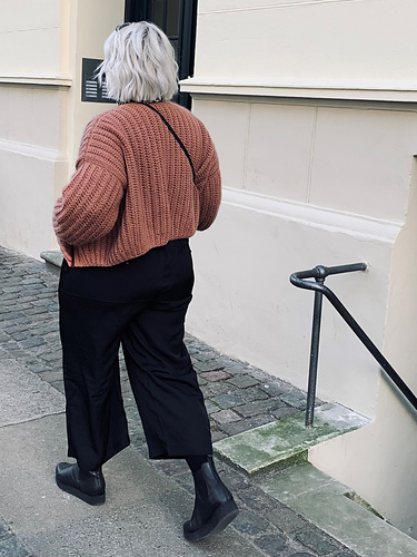 Ravelry: CALM cardigan No. 1 pattern by Benedikte Thomsen