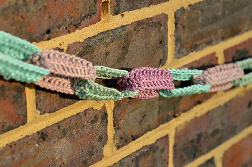 Ravelry: Paper Chain - Crochet style pattern by Danielle Alinia
