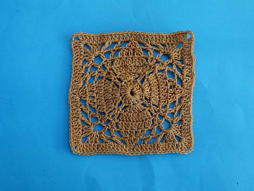 Ravelry: Pine Granny Square pattern by AamraGul