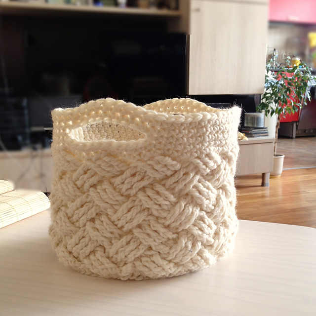 Ravelry: My Celtic wave Basket pattern by Ana D