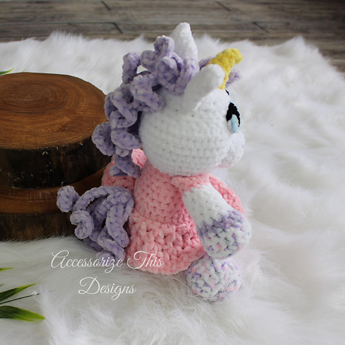 Ravelry: "Glitter" the Unicorn Lil' Cuddle Buddy pattern by Darling ...