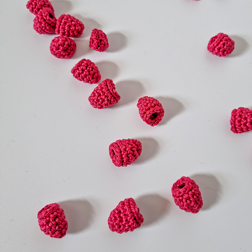 Ravelry: Raspberry Fruits pattern by Valerica Codila