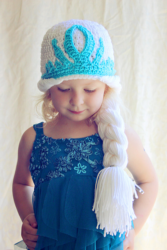 Ravelry: Crochet Crowned Elsa Hat pattern by Rebecca Lueck