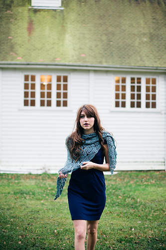 Ravelry: Hilo Shawl pattern by Joanne Scrace