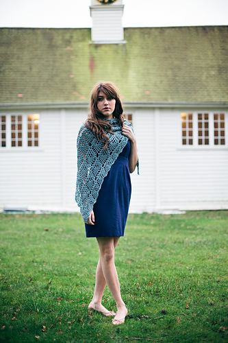 Ravelry: Hilo Shawl pattern by Joanne Scrace
