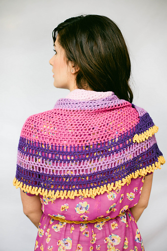Ravelry: Trickle Shawl pattern by Annette Petavy