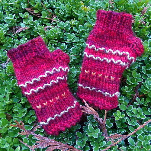 Ravelry: scintillae pattern by Susan Gehringer