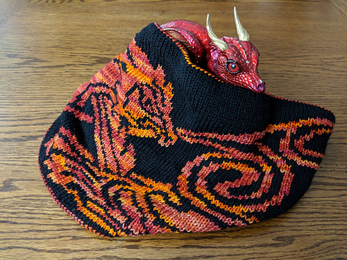 Ravelry: Celtic Flame Dragon Cowl pattern by Tania Richter