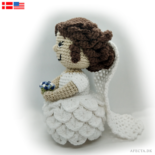 Ravelry: Cake topper: Little bride and groom pattern by Afecta.dk