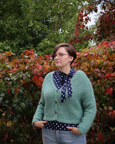 Ravelry: Conti Cardigan pattern by Aneta Bleyer