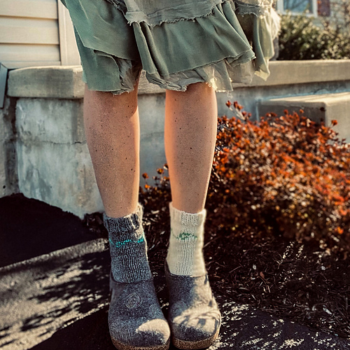 Ravelry: Sea Tide Socks pattern by Alisa Hartzel