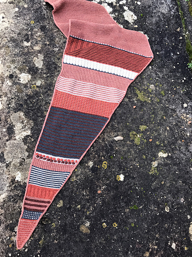 Ravelry: Lott pattern by Alice Sleight