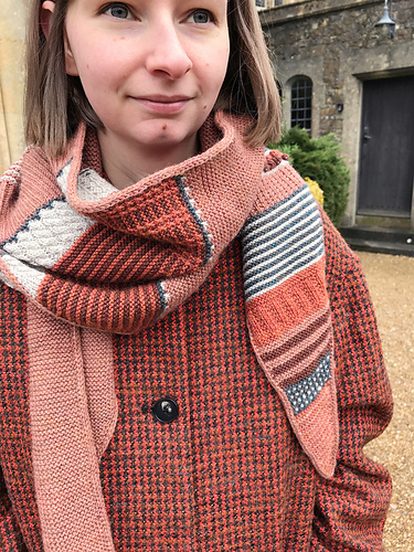 Ravelry: Lott pattern by Alice Sleight