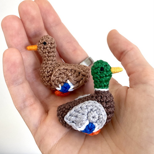 Ravelry: Mallard Ducks pattern by Alex Evan