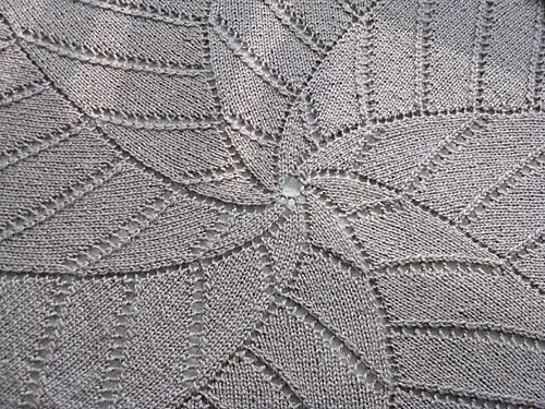 Ravelry: Radiating Star Blanket pattern by Alexis Layton