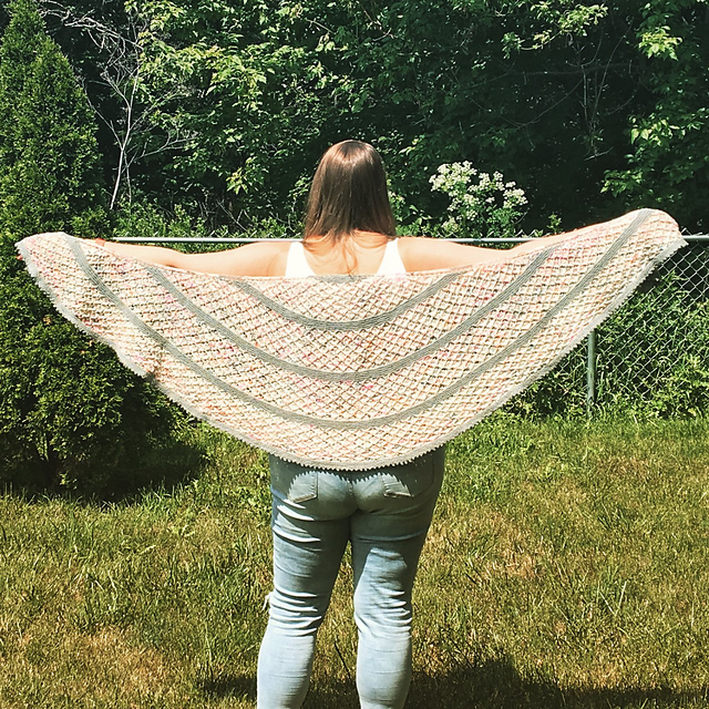 Ravelry: Rising Sun Shawl pattern by Aleya Christine