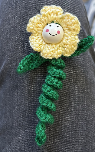 Ravelry: Little Petal The Worry Flower pattern by Alice Grant