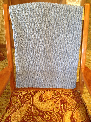 Ravelry: Reversible Elongated Diamond Blanket pattern by Alice Kalush