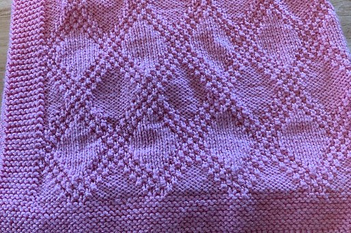 Ravelry: Reversible Diamond Blanket 2 pattern by Alice Kalush