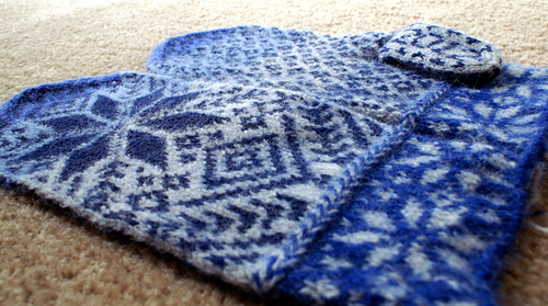 Ravelry: HarvestedHues' Rod's Christmas Mittens