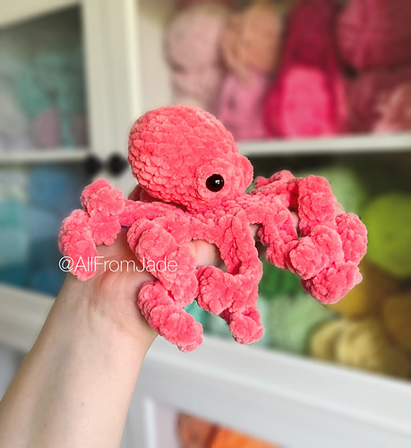 Ravelry: Paula the Octopus pattern by Jade Gauthier-Boutin