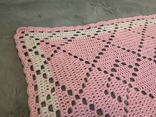Ravelry: Double Diamonds Baby Blanket pattern by Alla Bella