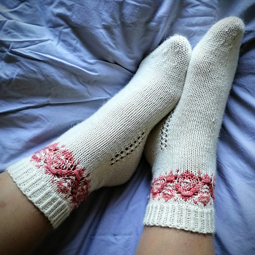 Ravelry: Alps pattern by Arella Seaton