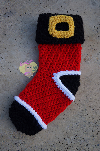 Ravelry: Santa Stocking pattern by stephanie jennings