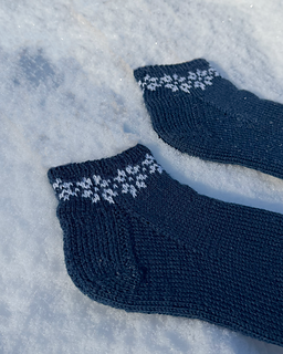 Ravelry: January Socks pattern by Allison Rose