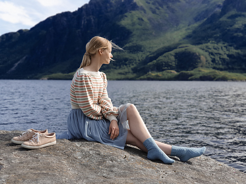 Ravelry: Seine Blouse pattern by Myrte Wouterse