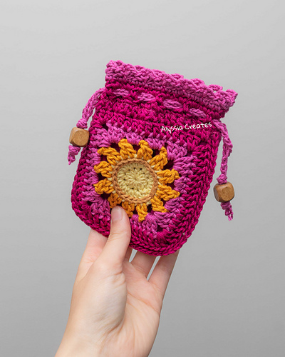 Ravelry: Sun and Moon Drawstring Pouch pattern by Alyssia Stacey-Orchard
