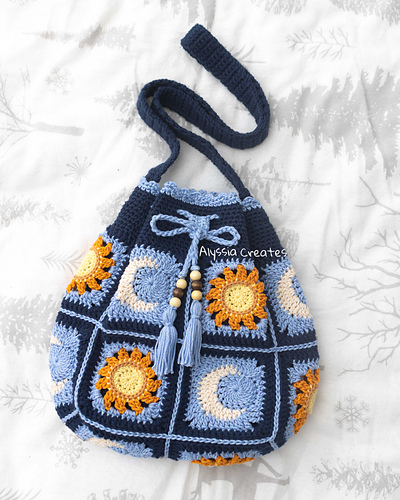 Ravelry: Sun and Moon Crossbody Bag pattern by Alyssia Stacey-Orchard