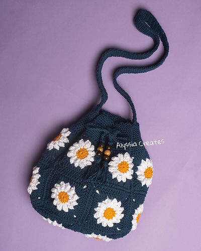 Ravelry: Daisy Drawstring Crossbody Bag pattern by Alyssia Stacey-Orchard