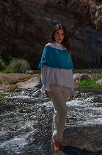 Ravelry: Jacinta Capelet 2.0 (SamiXL) pattern by Martha Wissing