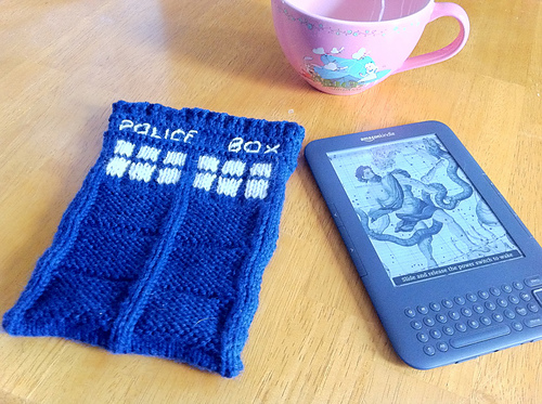 Ravelry: TARDIS Kindle case. (Dr. Who) pattern by AmericanWitch