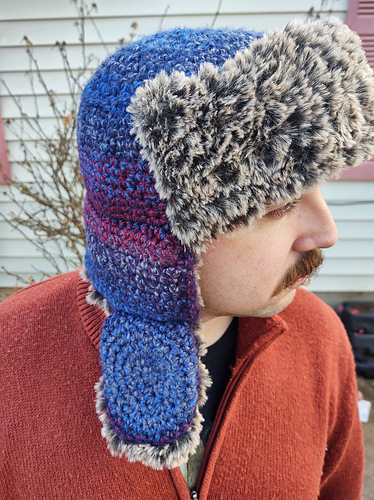 Ravelry: Uniacke Ushanka pattern by Dorothy Sivo